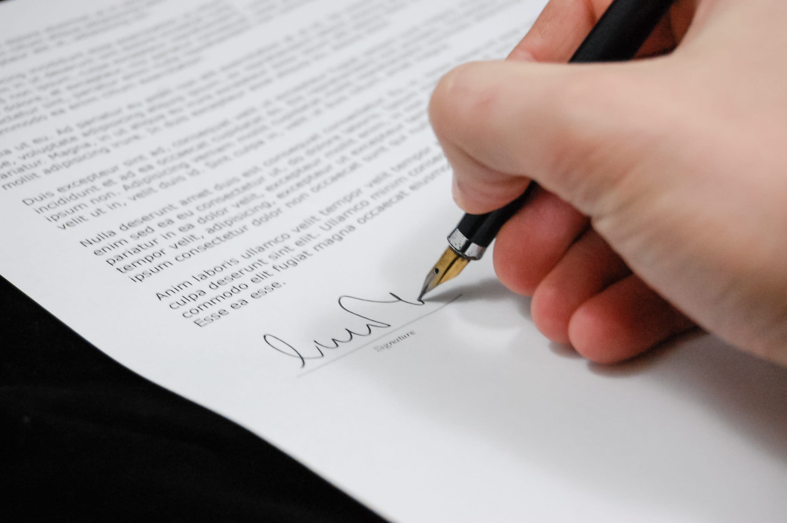 Have a concurrence of a fixed-term lease and a lease with a diplomatic ...